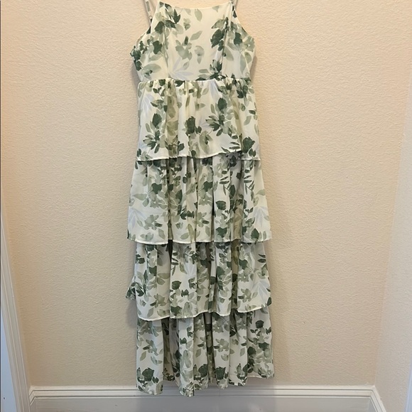 entro | Dresses | Entro Green Floral Maxi Dress | Poshmark